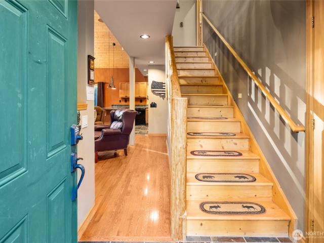350 Redwood Lane