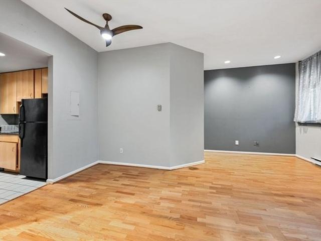 350 W 4th St Apt 103, Boston, MA 02127