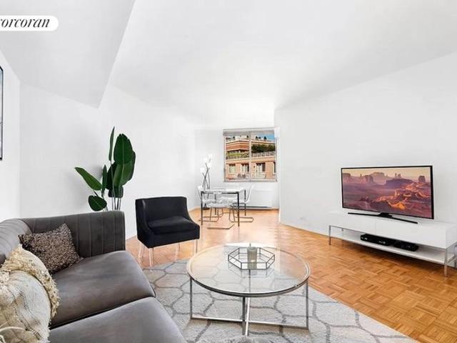 350 W 50th St Apt 5GG, New York, NY 10019