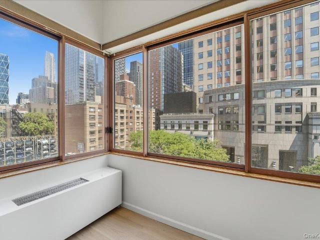 350 W 50th Street 6N