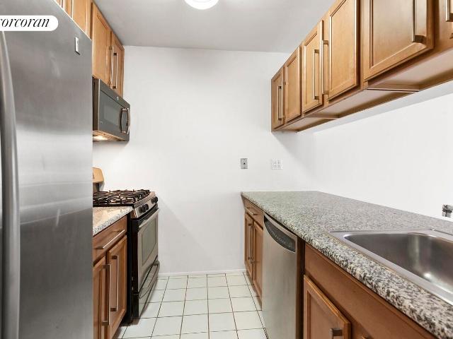 350 W 50TH Street 3C