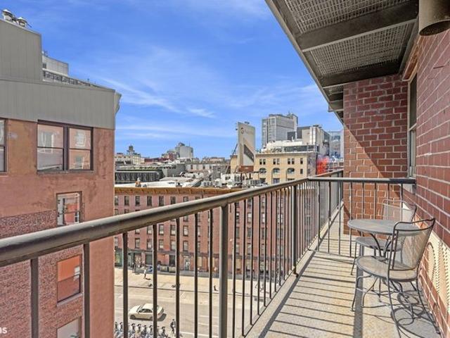350 W 14th St Apt 7A, Manhattan, NY 10014