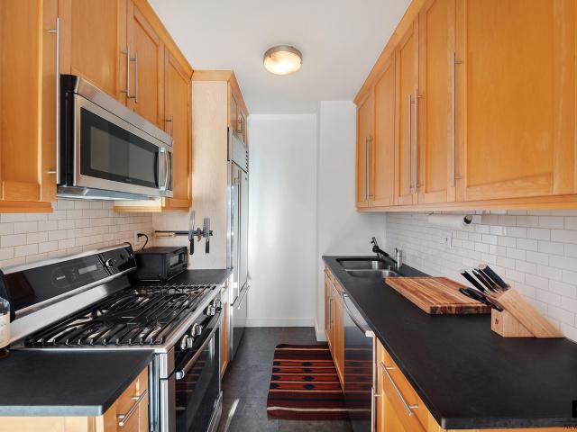 350 W 14th Street 5 C