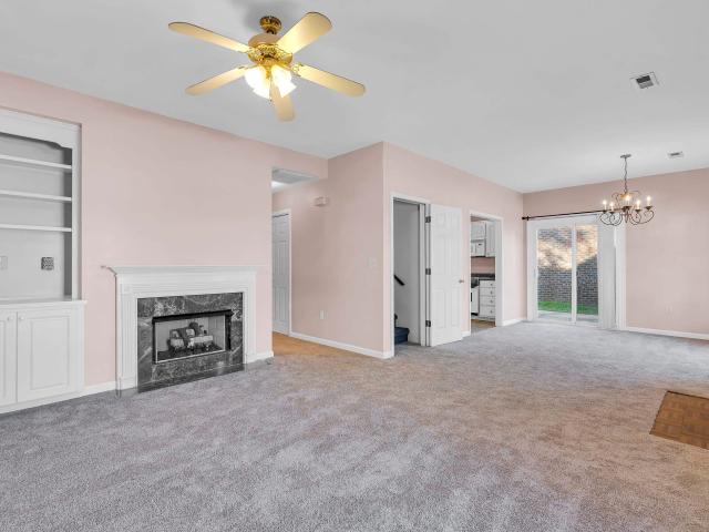 350 W Pointe Drive