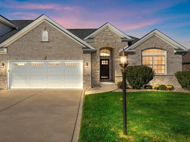 350 Waterford Cir N, Schererville, IN 46375