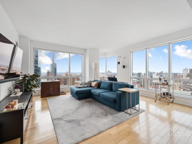350 West 42nd Street, New York, NY