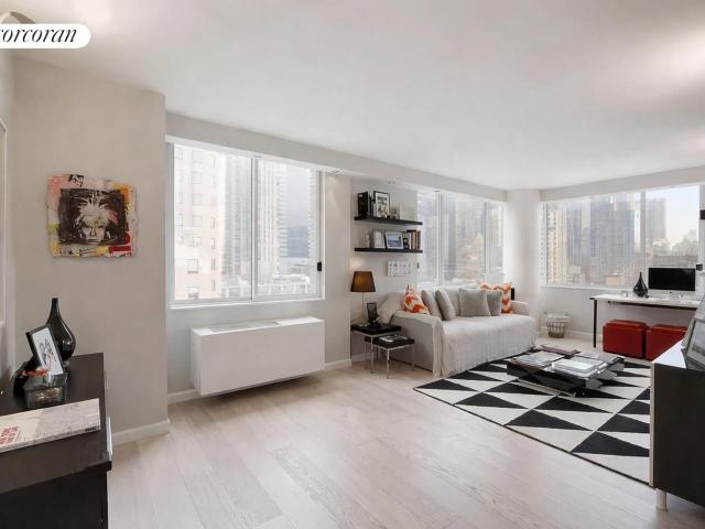 350 West 50th Street, New York, NY
