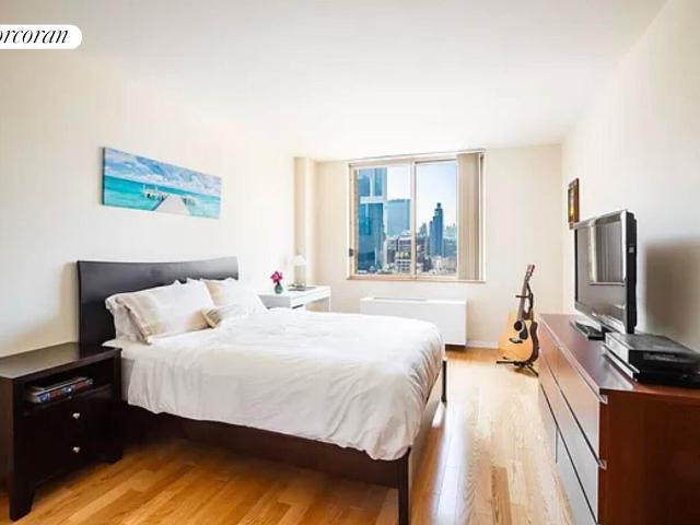 350 West 50th Street, New York, NY