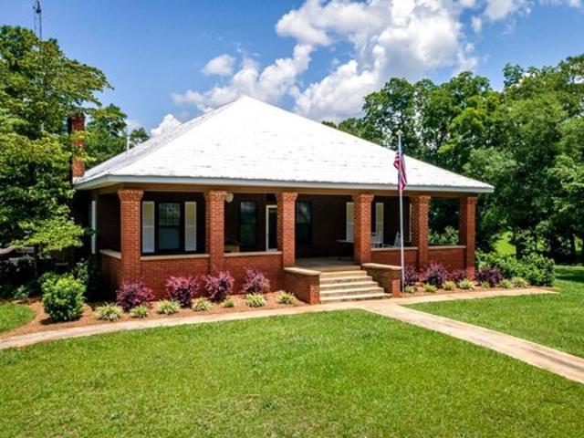 350 Talladega St, Lineville, AL 36266