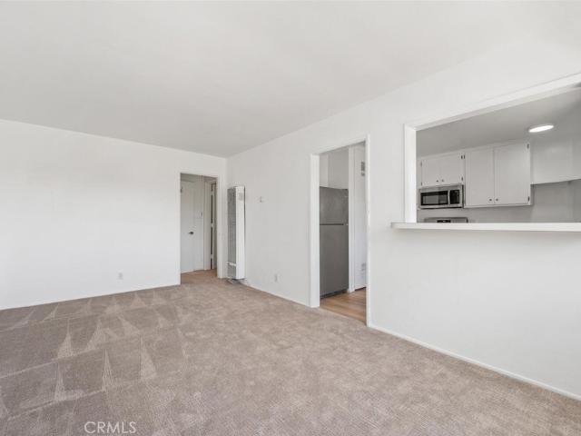 350 Y Pl, Unit D, Laguna Beach, CA 92651 | MLS #LG26083 | Compass