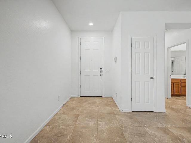 3514 e cowboy cove trail