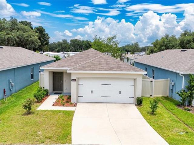 35155 Jomar Ave, Zephyrhills, FL 33541