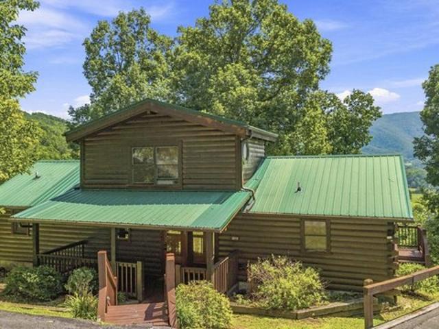 3515 Mtn Tyme Way, Sevierville, TN 37862