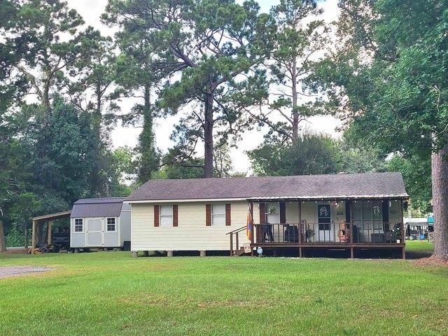 3515 Marguarite Dr, Orange, TX 77632
