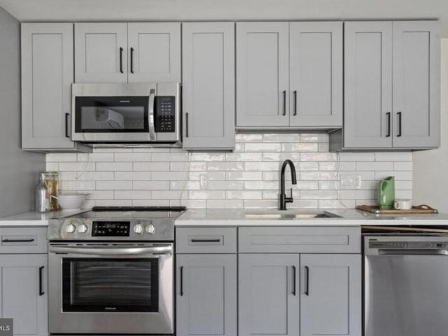 3515 Midvale Avenue # 302