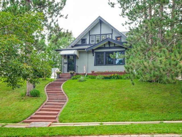 3515 Architect Ave, Minneapolis, MN 55418