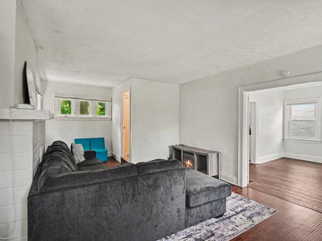 3515 Carlisle Avenue