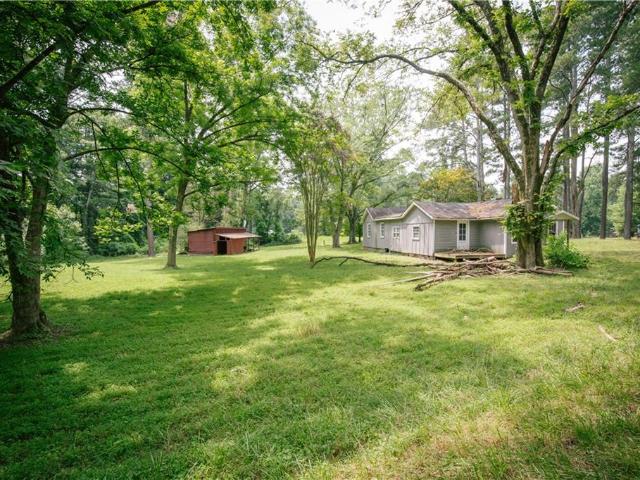 3515 Dawson Forest Road E