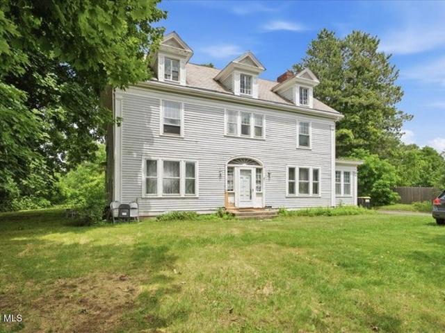 3515 Rosendale Rd, Niskayuna, NY 12309