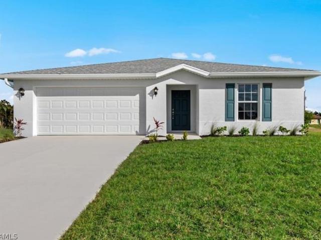 3515 72nd St W, Lehigh Acres, FL 33971