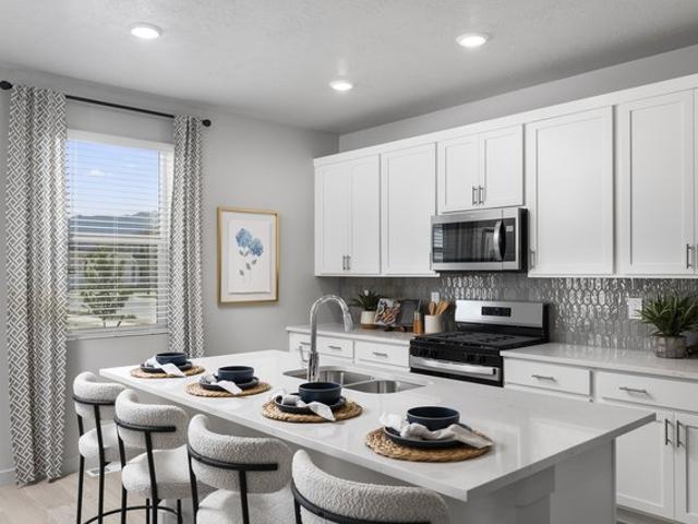 3516 N Hannah St, Eagle Mountain, UT 84005