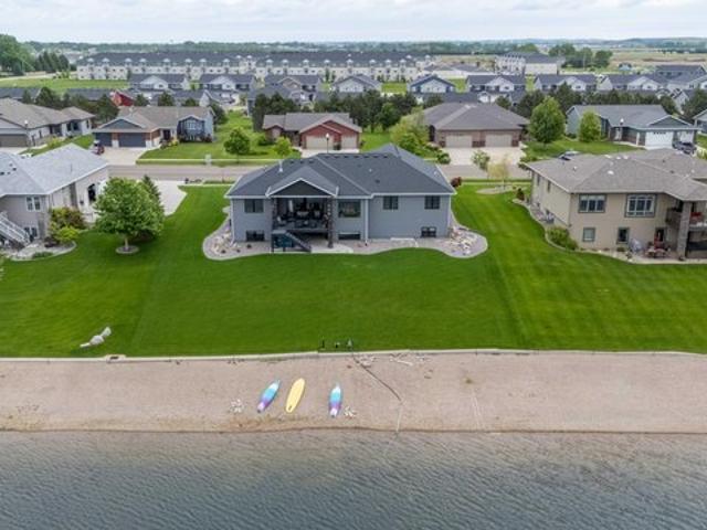 3516 Downing St, Bismarck, ND 58504