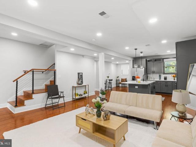 3517 Holmes Avenue