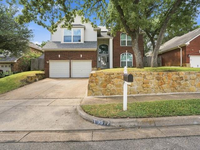 3517 Paint Brush Ln, Bedford, TX 76021
