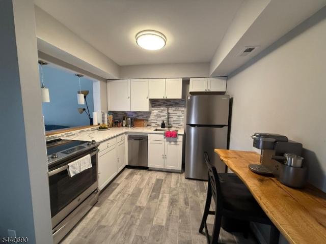 3517 Richmond Ct # 3517