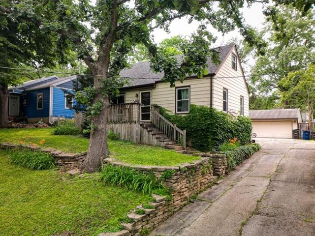 3517 38th St, Des Moines, IA 50310