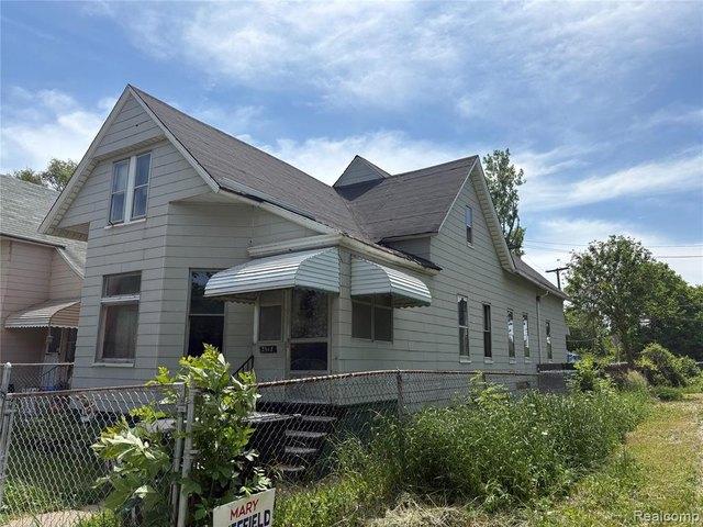 3518 E Palmer St, Detroit, MI 48211