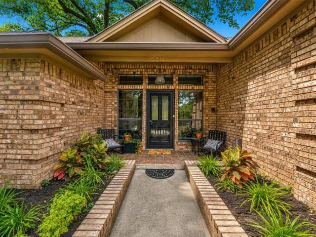 3518 Edgehill St, Grapevine, TX 76051