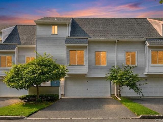 3518 Gibbs Rd, Coram, NY 11727