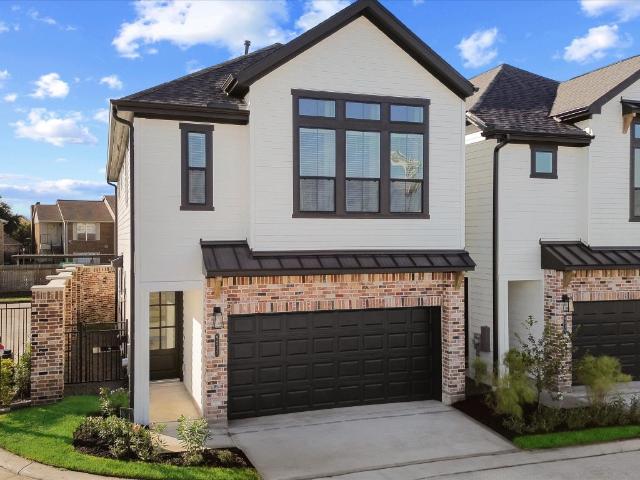 3518 Hamilton Heights