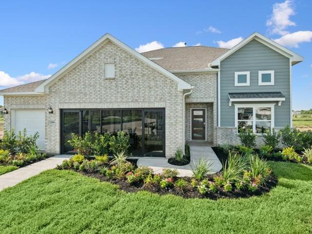 3518 Queen Palm Dr, Manvel, TX 77578