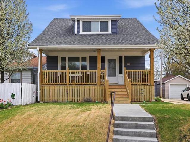 3518 S Howell Ave, Milwaukee, WI 53207