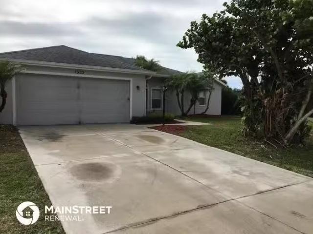 35190072 1333 Roosevelt Dr
