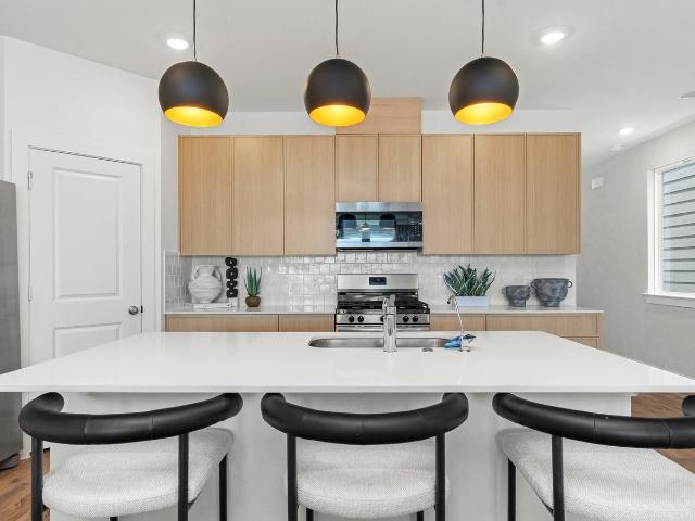 3510 Catbird Lane