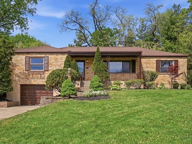 3510 Crestnoll Ln, Green Township, OH 45211
