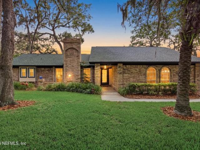 3510 Hidden Lake Dr E, Jacksonville, FL 32216