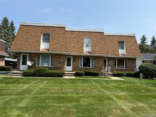 3510 Holland Park Ln Unit 12, Port Huron, MI 48060