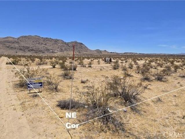 3510 Saddleback Rd, Joshua Tree, CA 92252