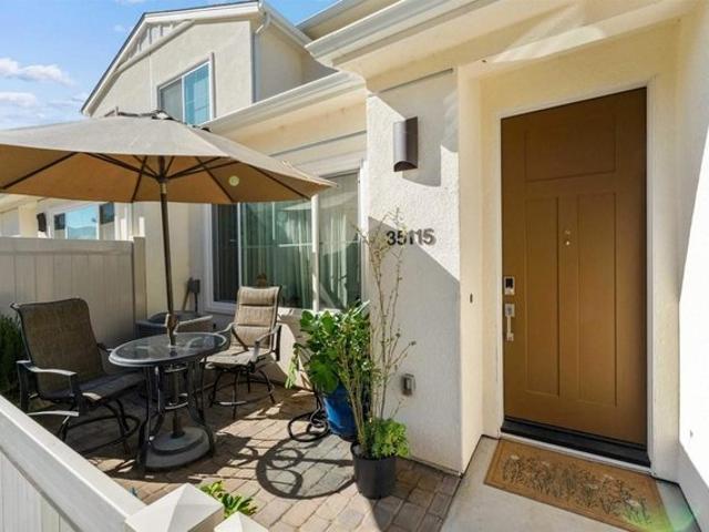 35115 Rangpur Ln, Fallbrook, CA 92028