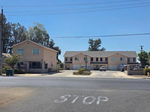 3511 McCall Ave, Selma, CA 93662
