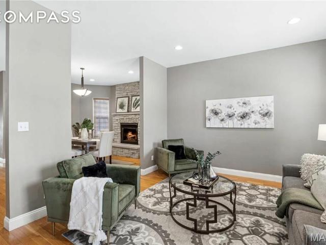 3511 Arsenal St, Louis, MO