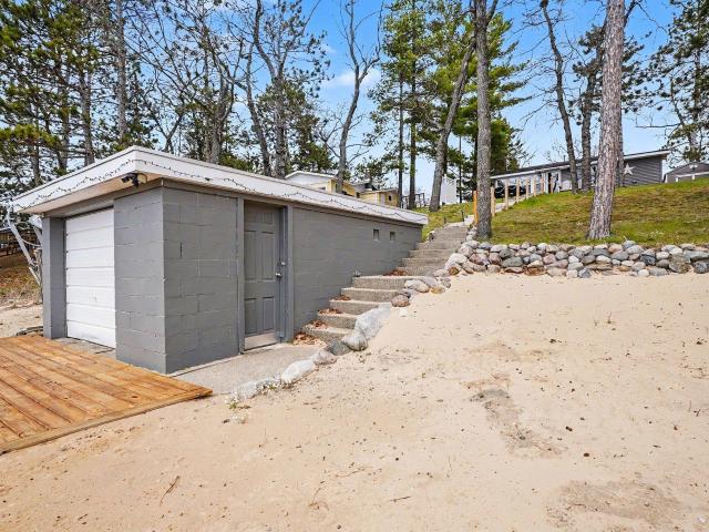 3511 Shady Lane