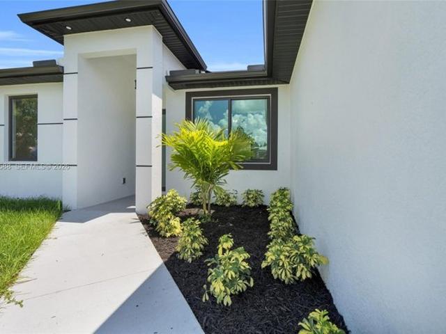 3511 27th St SW, Lehigh Acres, FL