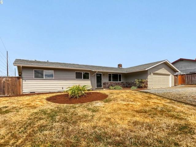 3512 NW 119th St, Vancouver, WA 98685