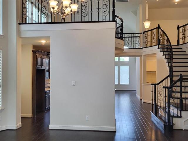 3512 Oakstone Drive