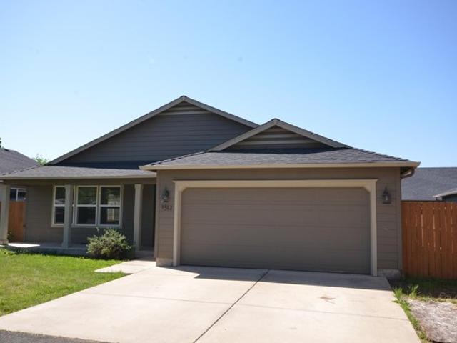 3512 Avenue H, White City, OR 97503